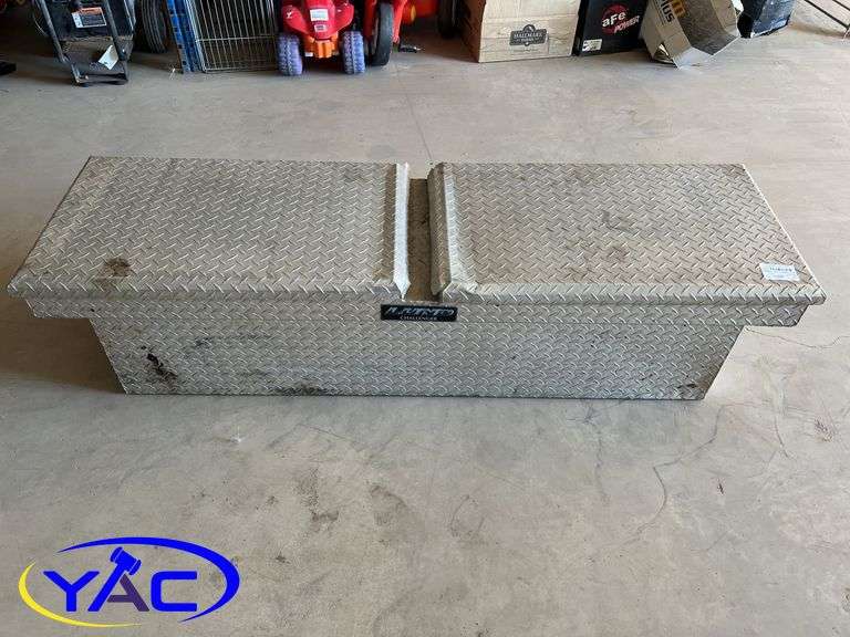 Aluminum Truck Tool Box - YAC Auctions