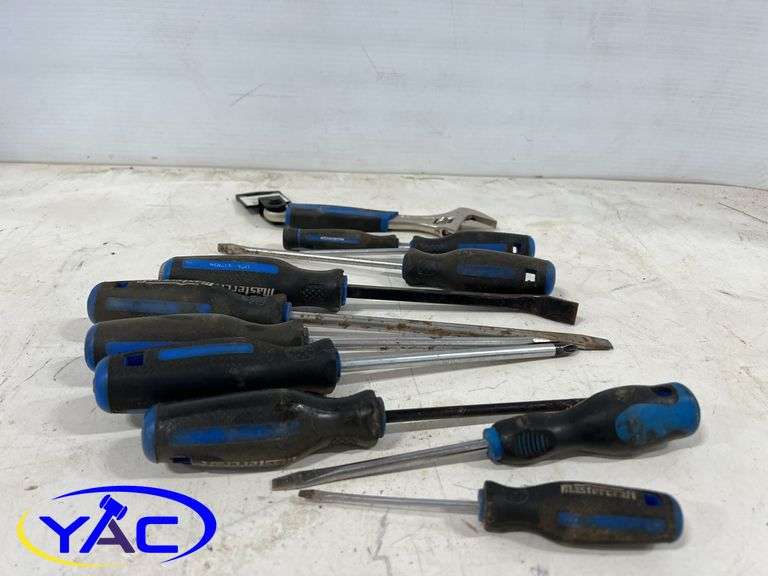 11pcs Mastercraft Screwdriver Set - YAC Auctions