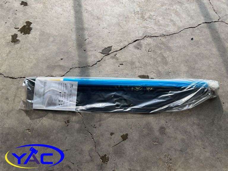 Cargo Screen (Black) - YAC Auctions