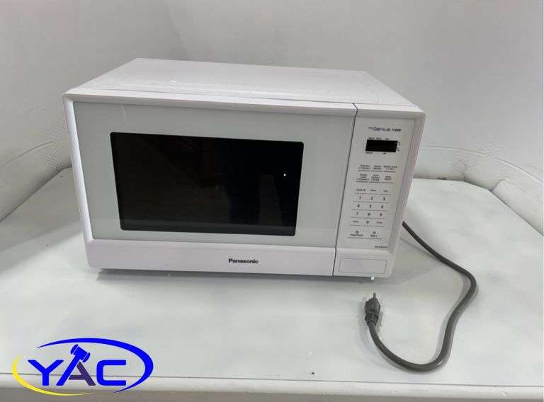 1.3 Cu Panasonic White Microwave - YAC Auctions