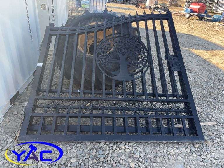 14Ft Bi-Parting Iron Gates - Tree Pattern ( Damaged See Photos ) - YAC ...
