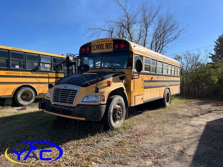 2009 BLUEBIRD BUS - #E2 - YAC Auctions