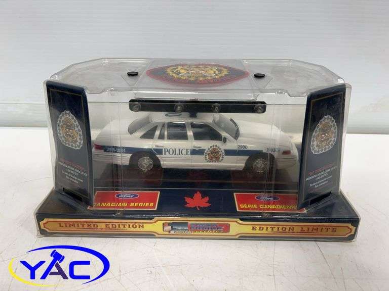 Calgary Police Car - 1:18 Scale - YAC Auctions