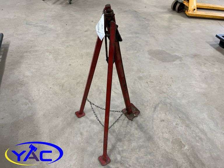 3 Legged Jack - YAC Auctions