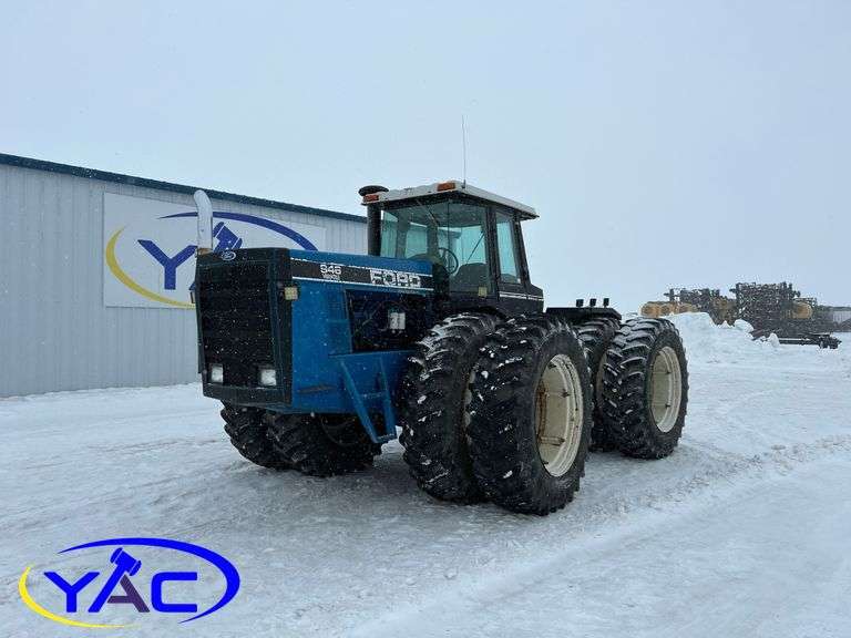 1990 VERSATILE 946 4WD TRACTOR - YAC Auctions