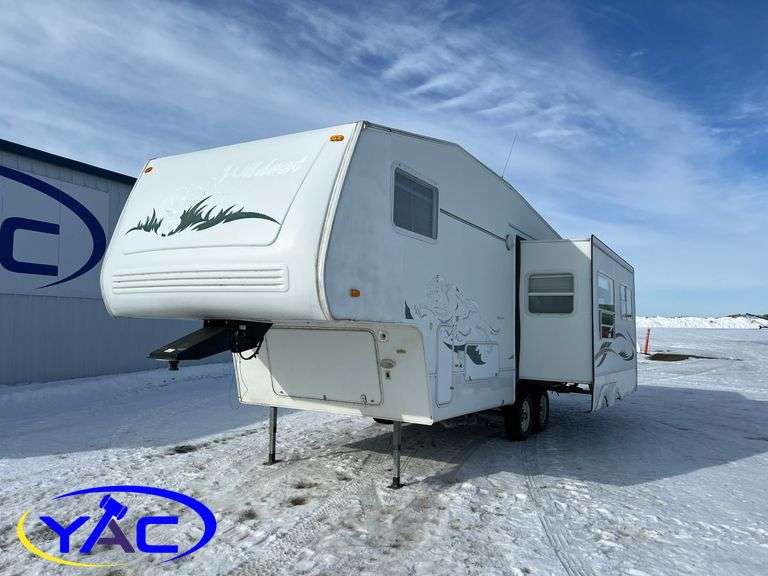 2003 FOREST RIVER WILDCAT FIFTH WHEEL TRAILER - YAC Auctions