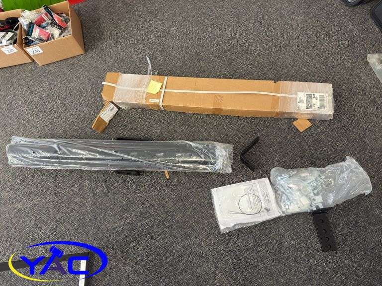REF 30035 5th Wheel Rail Kit Universal - YAC Auctions