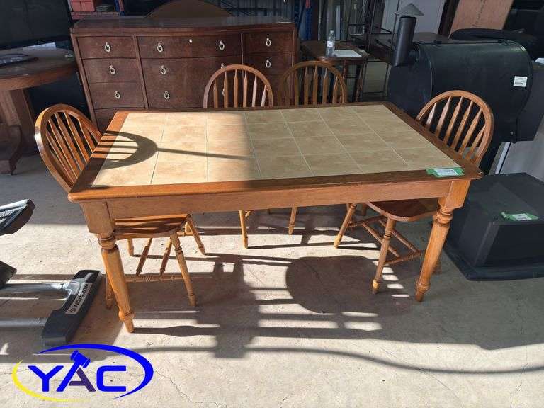 Kitchen Table & 4- Chairs - YAC Auctions