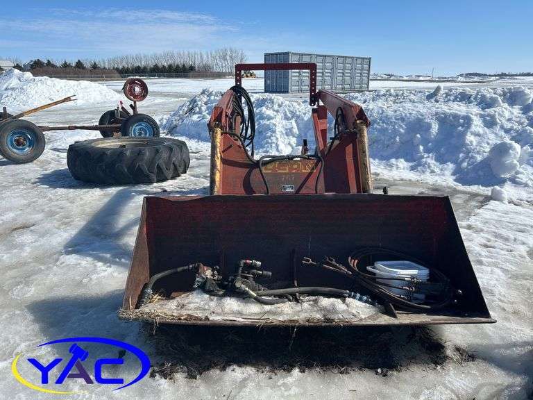 LEON 707 Loader W/ Bucket - YAC Auctions