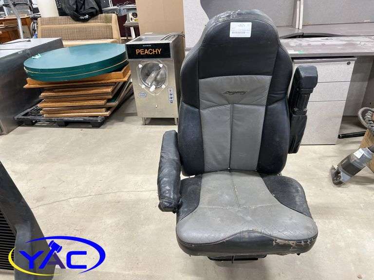 Legacy Gold Semi Seat - YAC Auctions