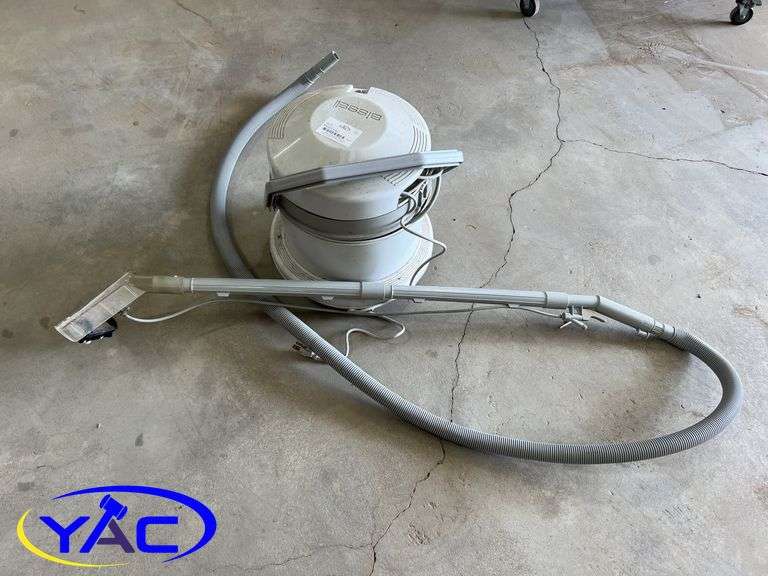 Steam Vac - YAC Auctions