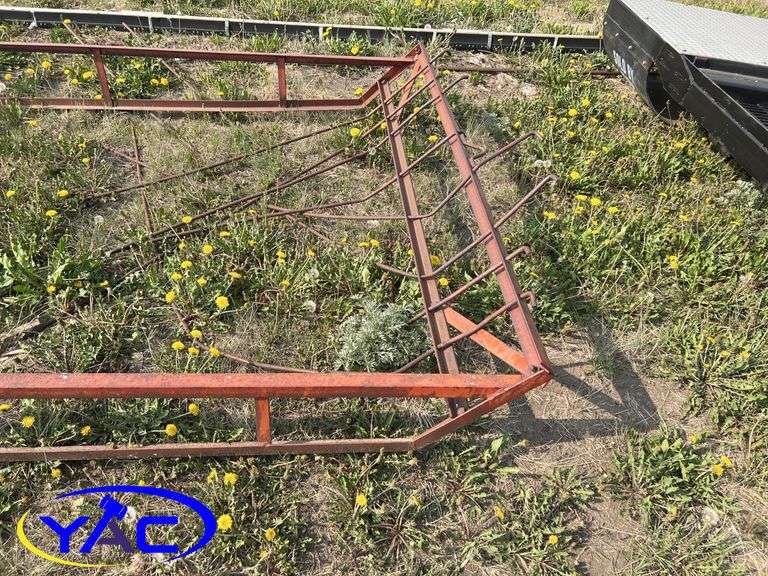 Square Bale Buncher - YAC Auctions