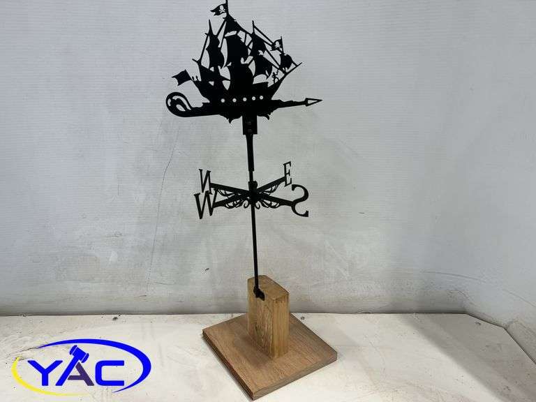 Pirate Ship Weather Vane - YAC Auctions