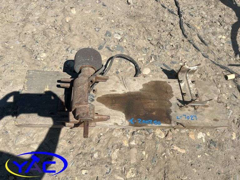 Homemade Grinder - YAC Auctions