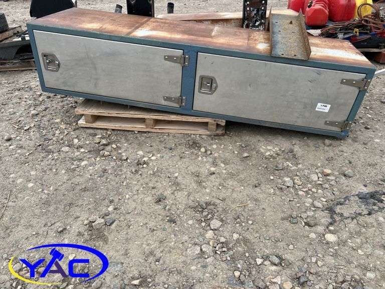 Semi Frame Mount Tool Box W/ Mounts - YAC Auctions