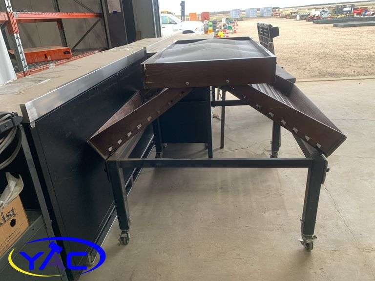 Display Table - YAC Auctions