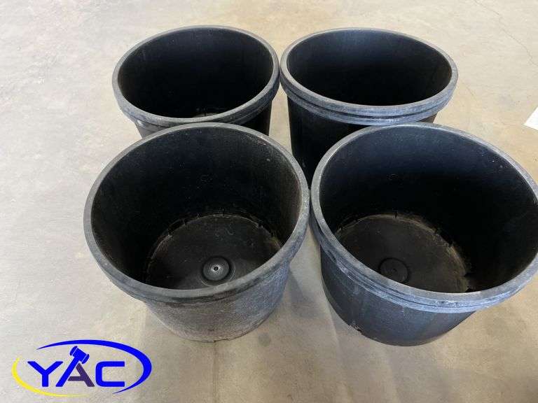 8- 6 Gallon Flower Pots - YAC Auctions