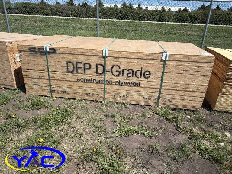 50pcs of 5/8" x 4' x 9' Douglas Fir No Stamp Plywood - YAC Auctions