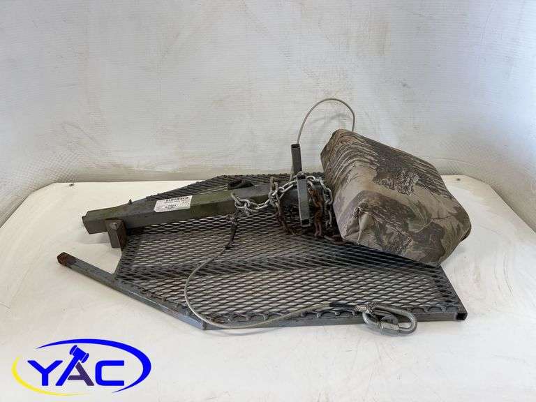 Single Tree Stand - YAC Auctions