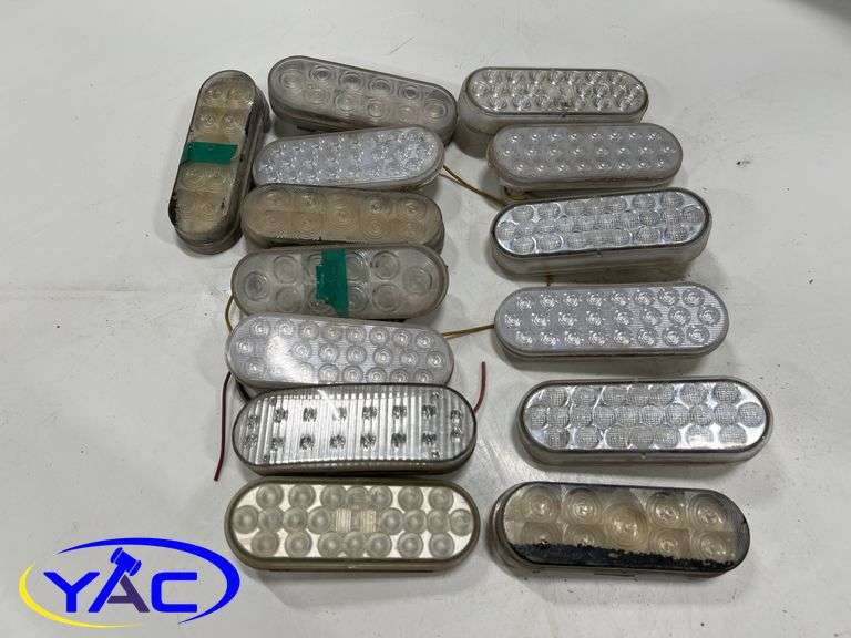 Box Of Clear Misc. Oval Lights - YAC Auctions