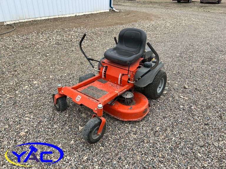 2000 RZ4219 Husqvarna w/Briggs & Stratton Motor - YAC Auctions