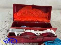 Road Side Flare Kit - YAC Auctions