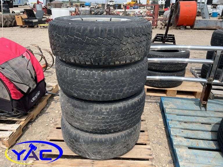4 - 17" 265/70R17 Core Racing Tires & Rims GMC - YAC Auctions