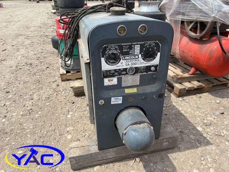 Lincoln SA-200 DC Welder - YAC Auctions