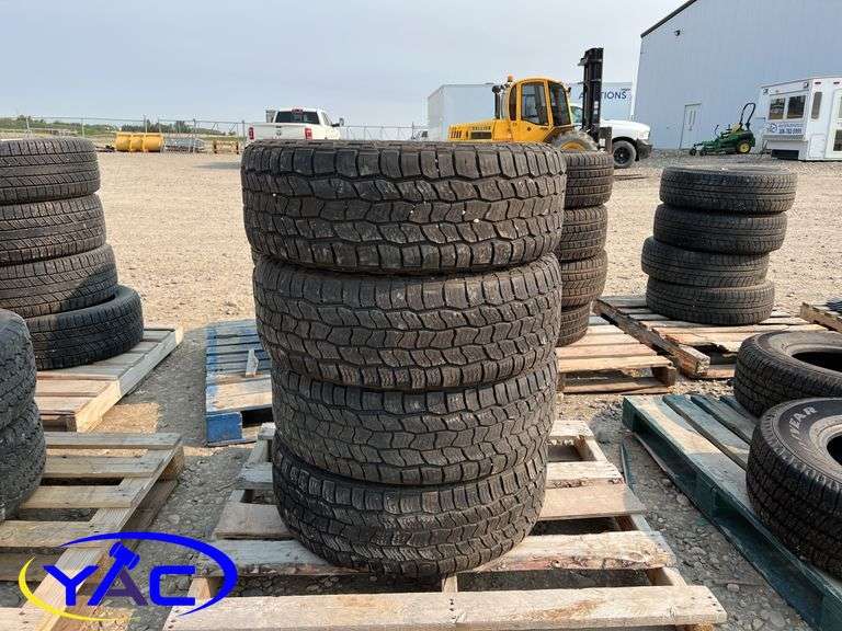 4 - 265/65R18 Cooper Discover AT3 Tires - YAC Auctions