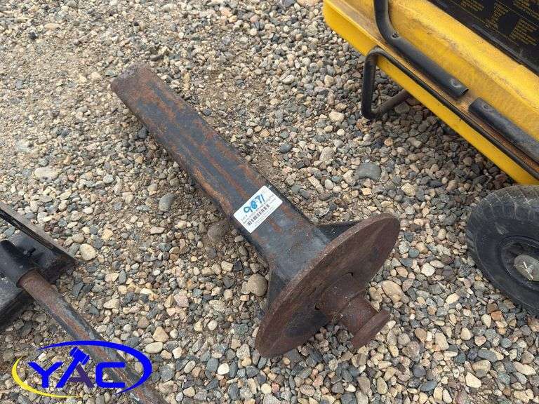Semi Fifth Wheel King Pin - YAC Auctions