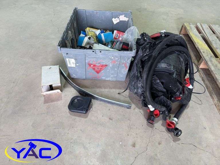 Bin of Miscellaneous Vehicle Parts - YAC Auctions