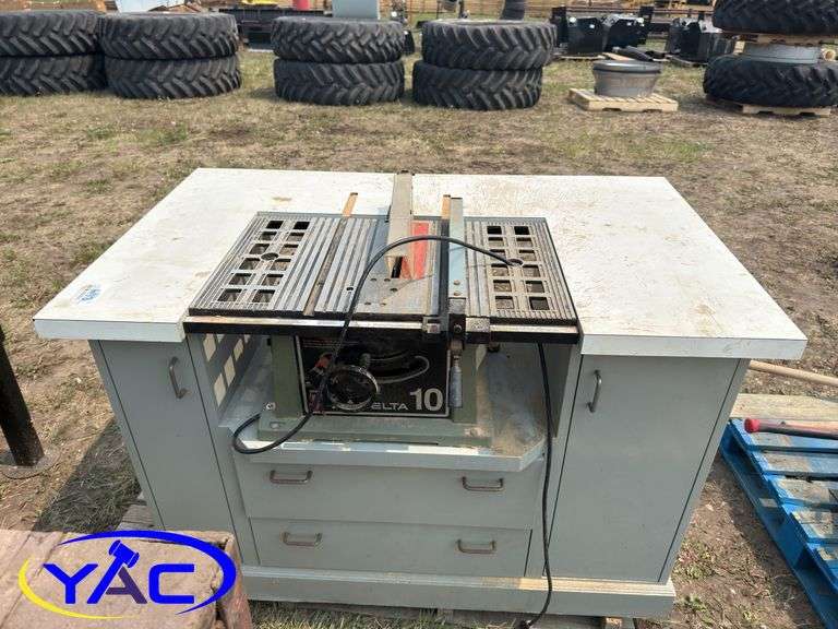 Table Saw W/ Vise & Wheels - YAC Auctions