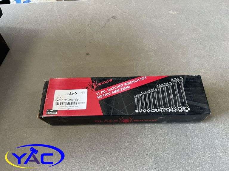 Metric Ratchet Set - YAC Auctions