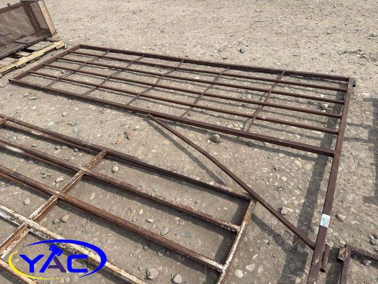 148" Steel Gate 1 1/2" - YAC Auctions