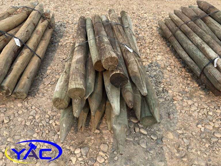 Bundle of Fence Posts 4"-6" - YAC Auctions