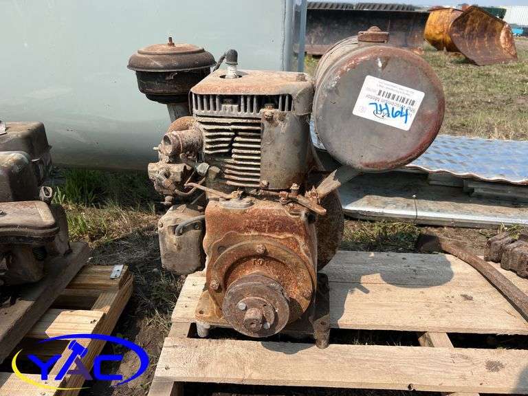 9hp Wisconsin Motor - YAC Auctions