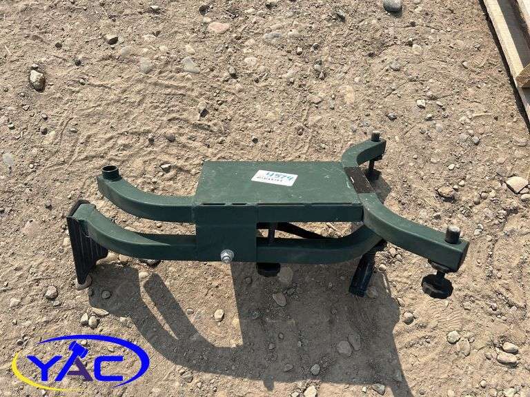 Caldwell Shooting Stand - YAC Auctions