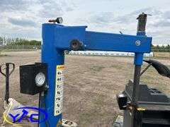 Mondial Lift M#TC325 Tire Changer - YAC Auctions