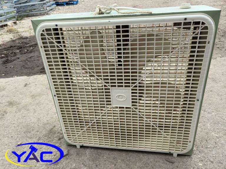 24"x24" House Fan - YAC Auctions