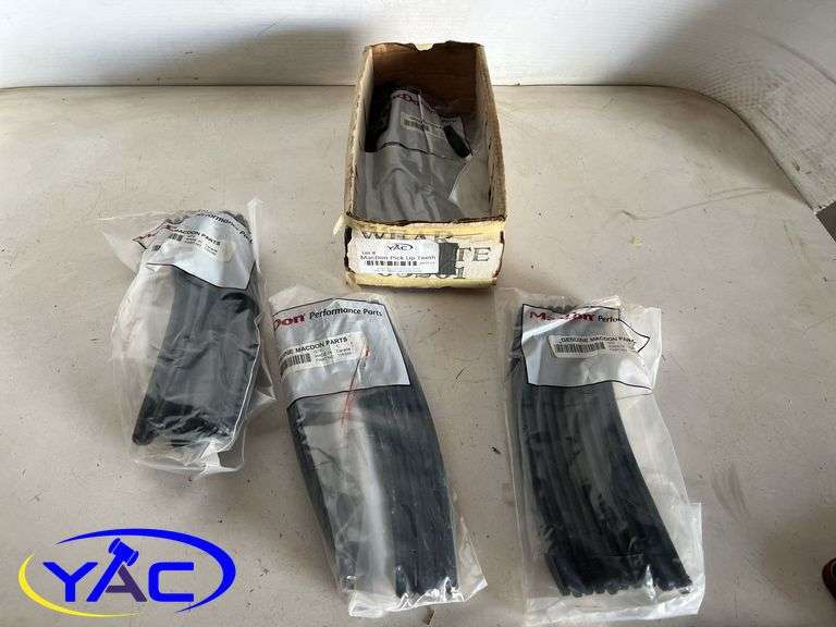 MacDon Pick Up Teeth - YAC Auctions