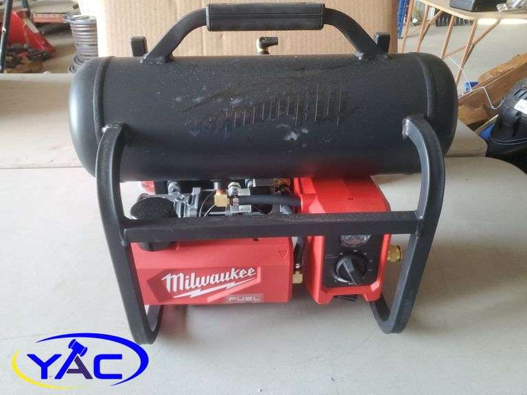 Milwaukee 2 Gal Compressor- no battery couldn't test - YAC Auctions