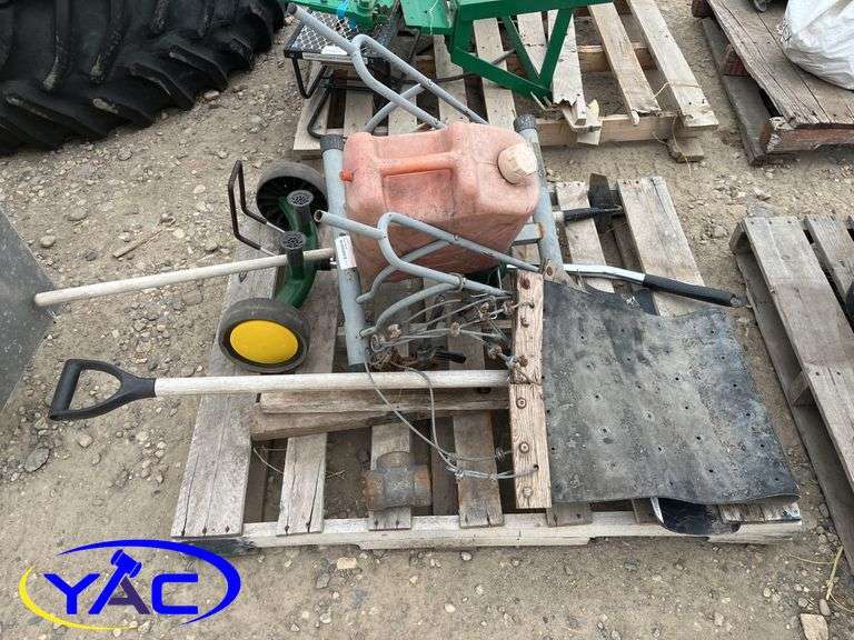 Pallet of Assorted Misc. - YAC Auctions