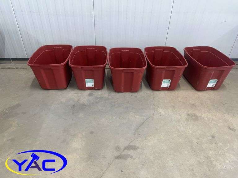 5- Red Totes & Lids - YAC Auctions