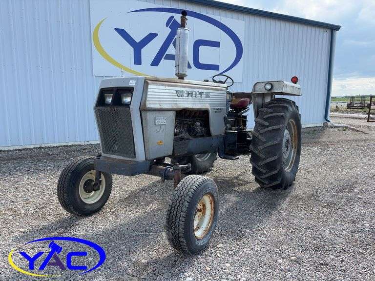 WHITE 2-70 2WD TRACTOR - YAC Auctions