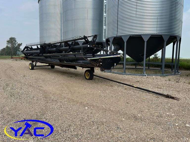 36' MACDON 960 STRAIGHT CUT HEADER - YAC Auctions