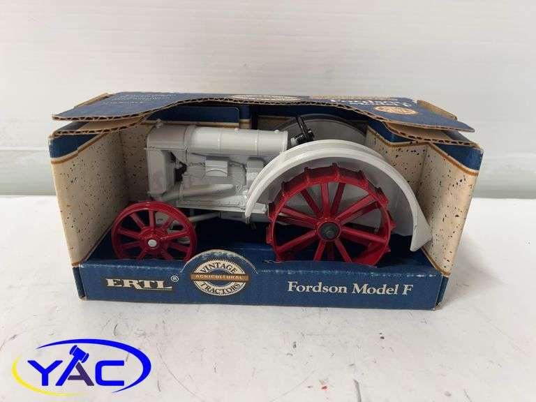 Fordson Model "F" Tractor Special Edition - YAC Auctions