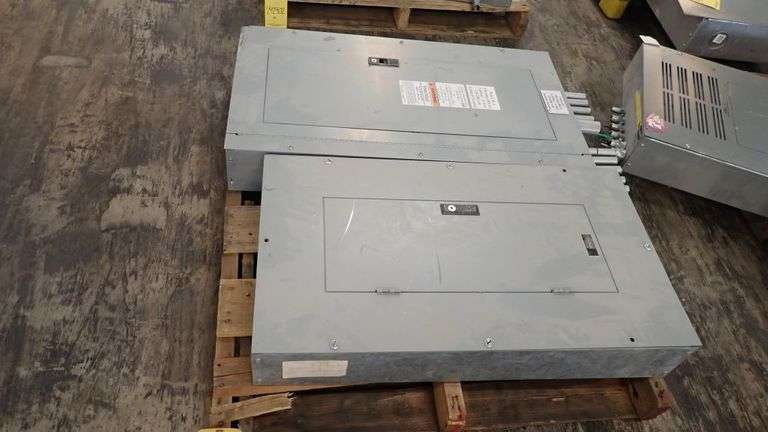 Lot of (2) Assorted Panelboards - Yellow Tag Auctions