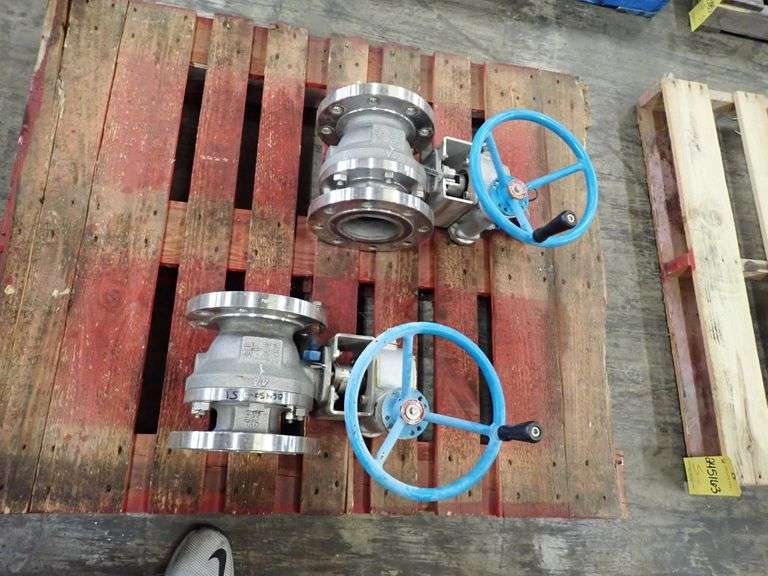 Lot of (2) Kinka 4" Valves - Yellow Tag Auctions