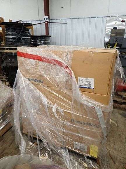 Lot of (1280) Snap-Loc 2" Intermediate Spacers - Yellow Tag Auctions