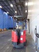 Raymond 7500 Universal Stance Reach Forklift - Yellow Tag Auctions